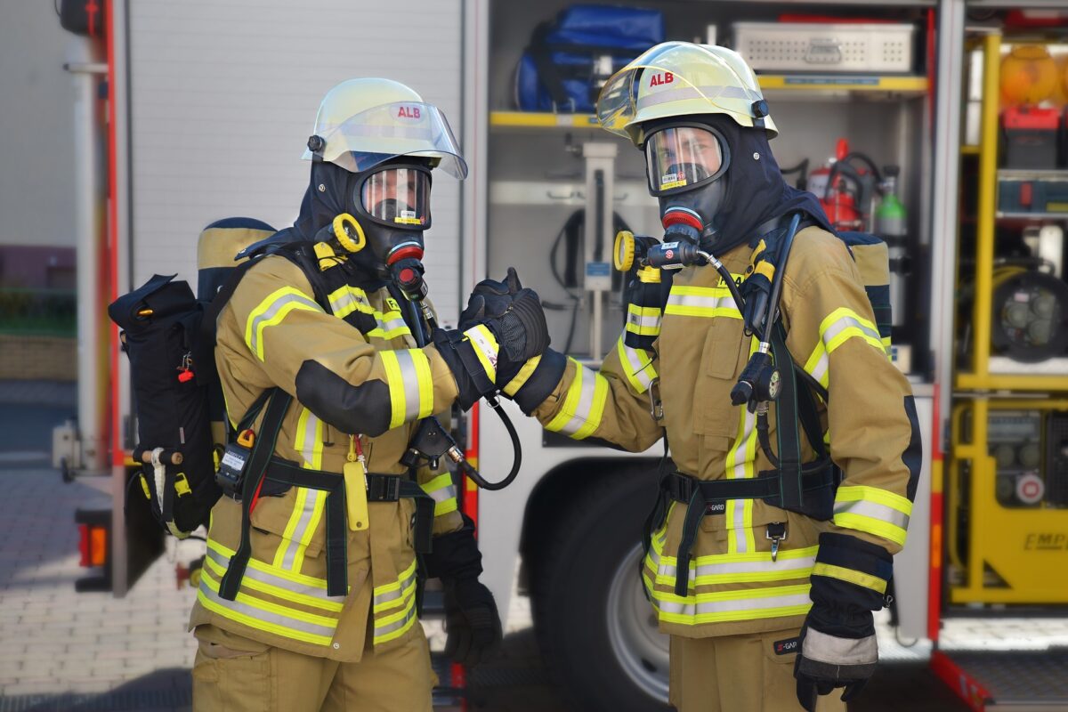 Meet All NFPA, OSHA and EPA Requirements for Chemical Storage - US ...